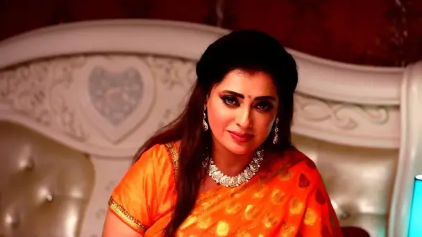 Watch Sembaruthi S1 E990 - Vanaja Gets Parvathy's Injury Examined on ...