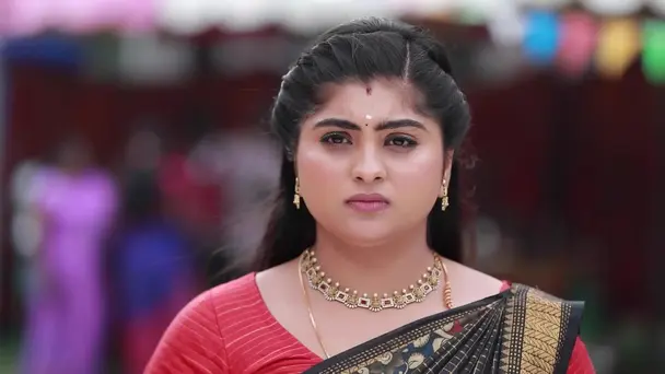 Watch Varisu S1 E113 - Tamil Discovers Samyuktha's Ploy on Zee5 with Tata Play Binge