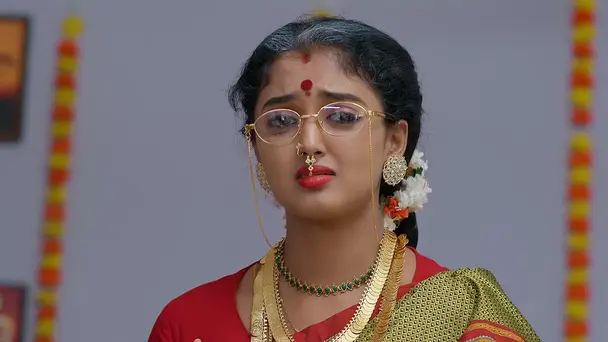 Watch Meghasandesam S1 E186 - Cherry Doubts that Gagan Loves Bhoomi on ...
