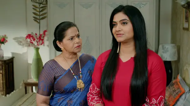 Watch Lagnanantar Hoilach Prem S1 E208 - Parth, Kavya in a Dilemma on ...