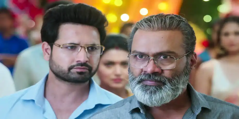 Watch Aarti Anjali Awasthi S2 E389 - Aarti Confronts the Rajputs on Hotstar with Tata Play Binge