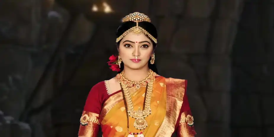 Watch Sri Devi Mahatme S1 E471 - Hemavathi Feels Anxious on JioHotstar ...