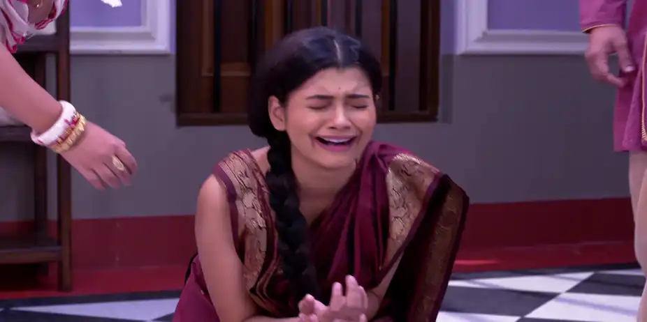 Watch Ramprasad S1 E121 - Scorpion Attacks Rajlakshmi on Hotstar with ...