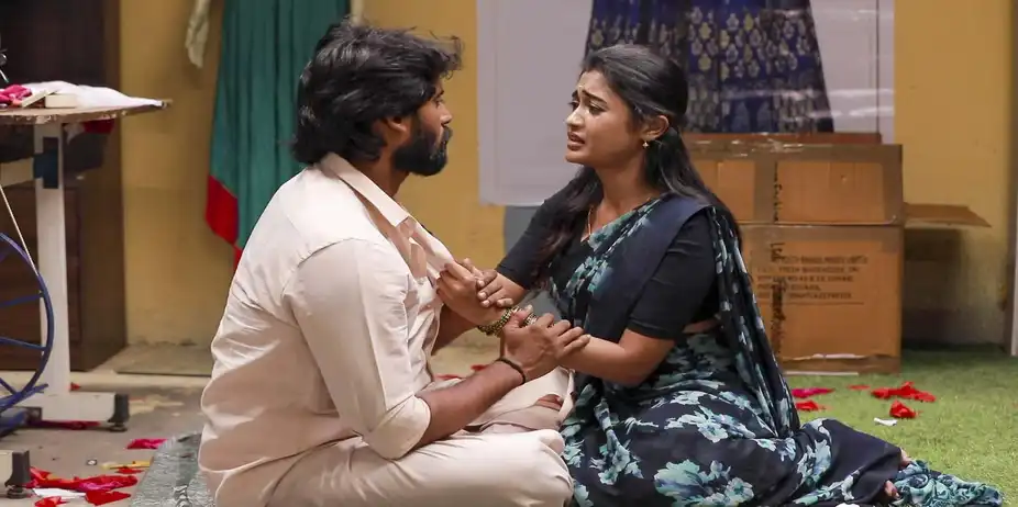 Watch Mahanadhi S1 E699 - Ganga Apologises to Kumaran on JioHotstar with Tata Play Binge