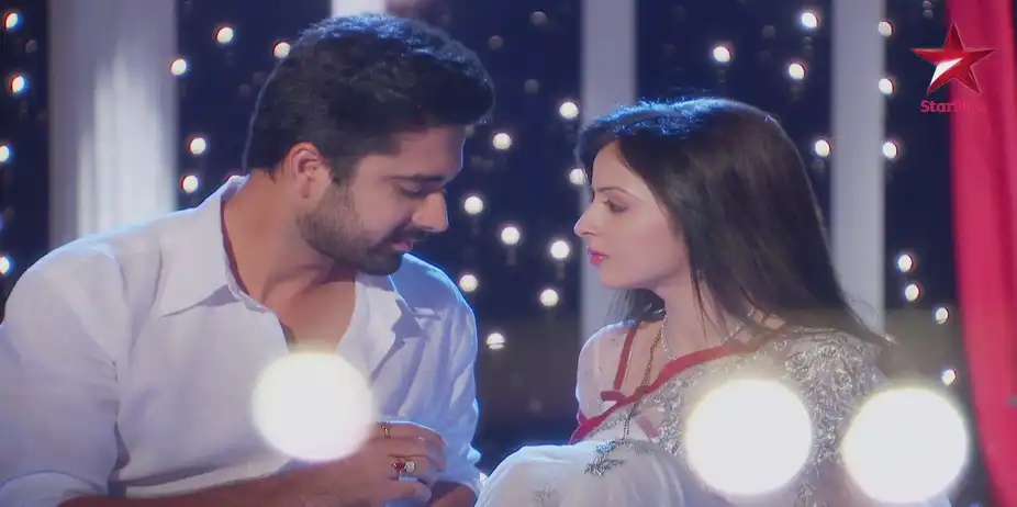 Watch Iss Pyar Ko Kya Naam Doon Ek Baar Phir S7 E17 - Shlok initiates ...