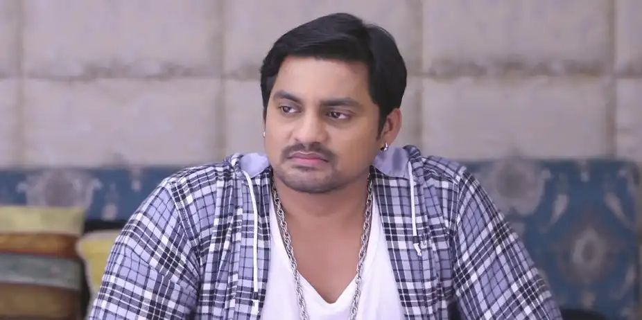 Watch Kulaswamini S1 E85 - Will Rajas, Devdhar Patch Up? on JioHotstar ...
