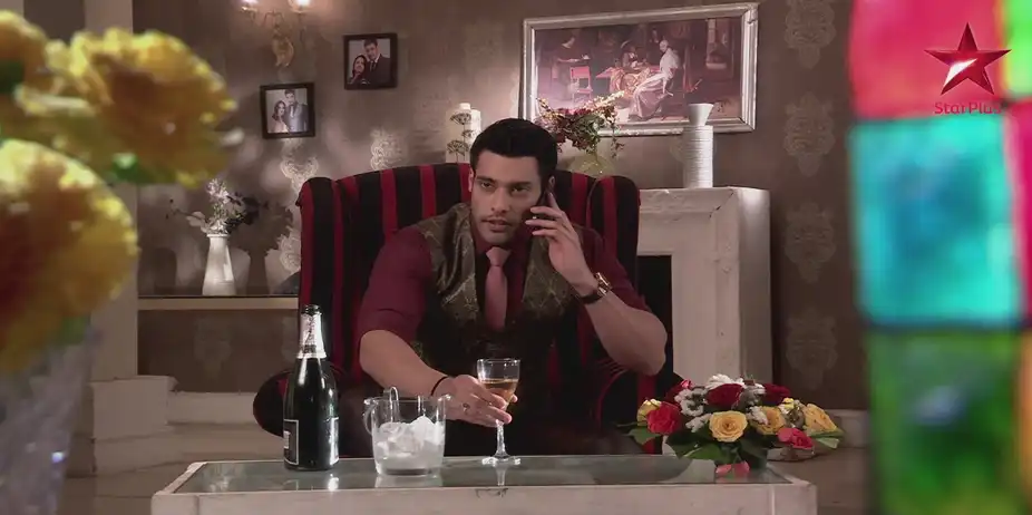 Watch Yeh Hai Mohabbatein S2 E16 - A surprise awaits all! on JioHotstar ...